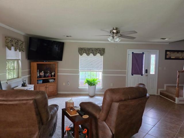 608 HWY 285 N