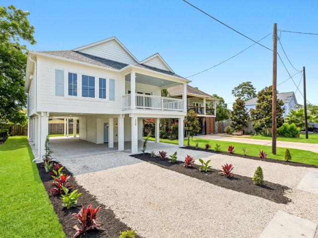 608 Oak Road