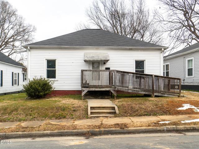 608 Oak Street