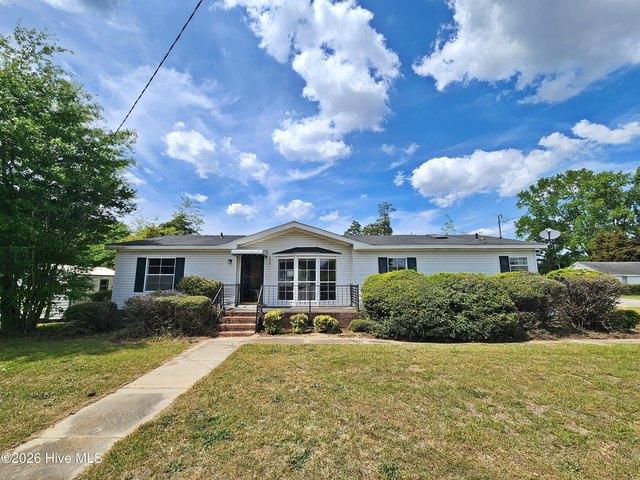 608 Old Whiteville Rd, Lumberton, NC 28358