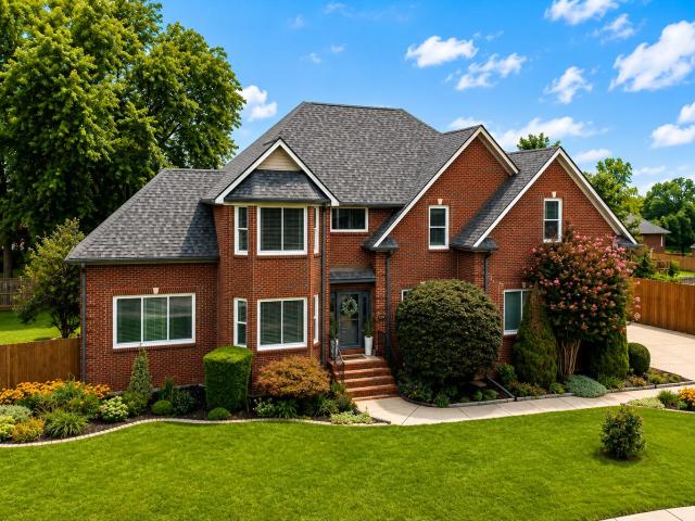 608 Lacewood Court