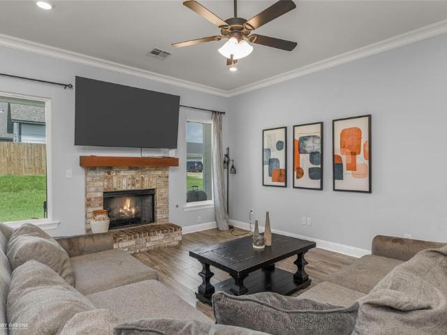 608 Lessie Drive