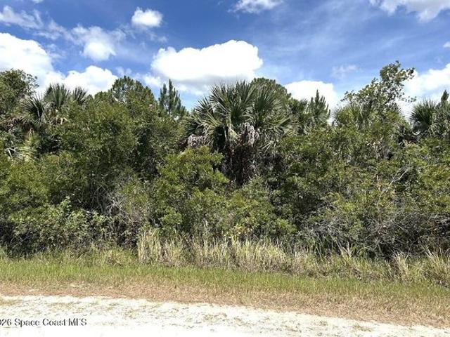 608 Lynn St SW, Palm Bay, FL 32908
