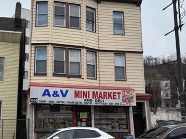 608 Main St, Paterson, NJ 07503