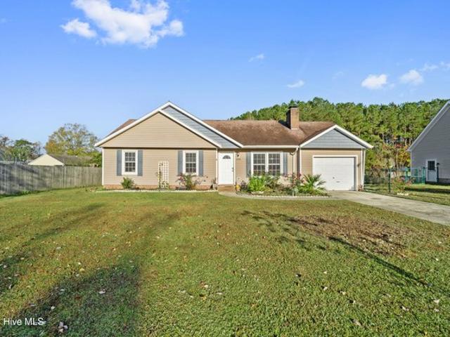 608 Mallard Dr, Jacksonville, NC 28540
