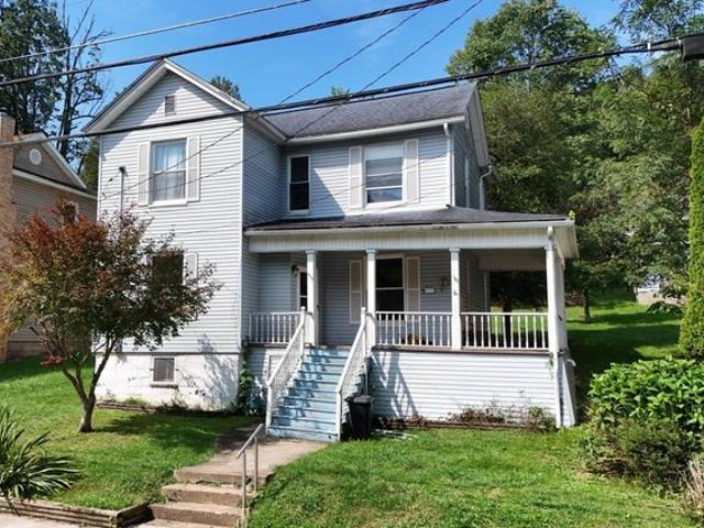 608 Maple Ave, Grafton, WV 26354