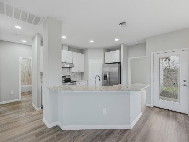 608 Mustang Circle