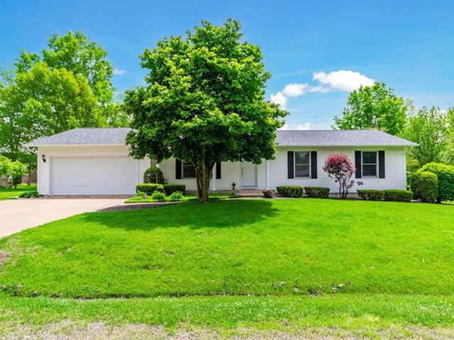 608 N 7th St, Vandalia, MO 63382