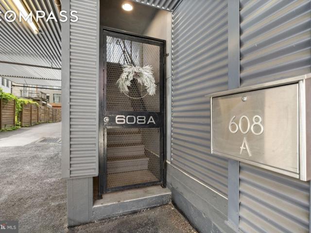 608 N Galloway St A, Philadelphia, PA