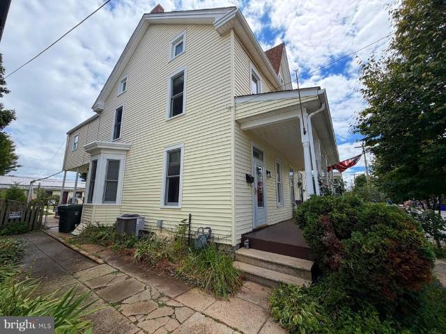 608 N Mulberry Street