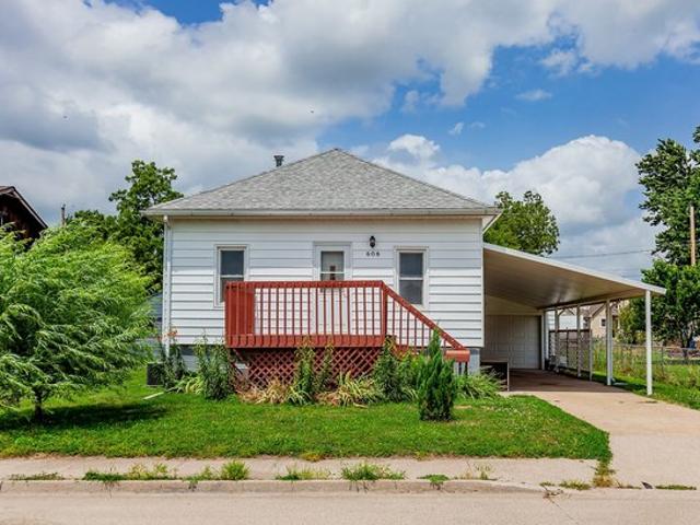 608 North St, Perry, IA 50220