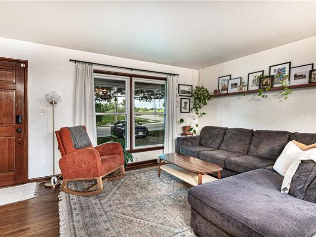 608 NW O'Brien Road