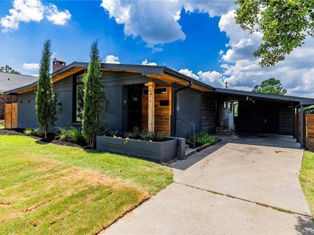 608 S 13th St, Rogers, AR 72758