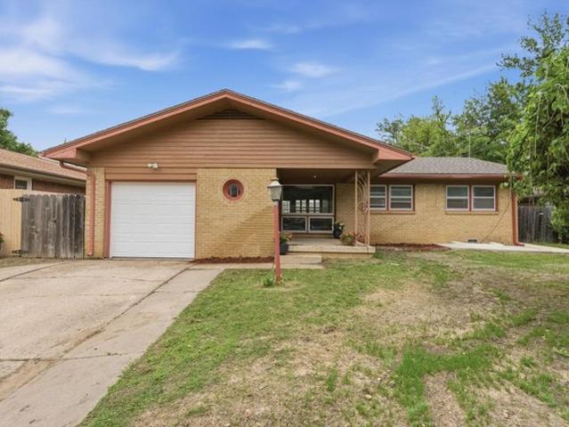 608 S Longfellow St, Wichita, KS 67207