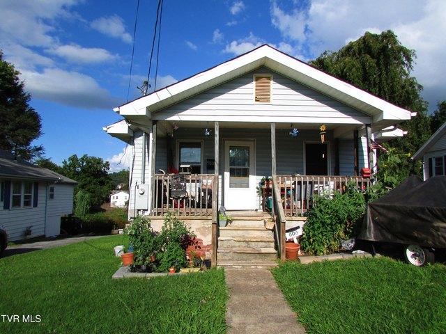 608 S Lynn Ave, Elizabethton, TN 37643
