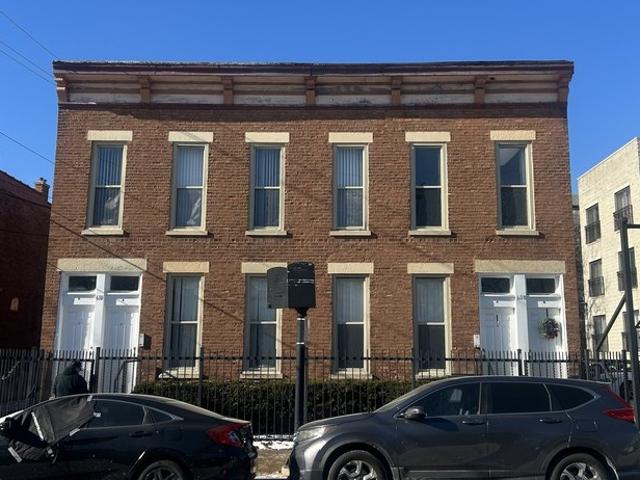 608 S Oakley Blvd, Chicago, IL 60612