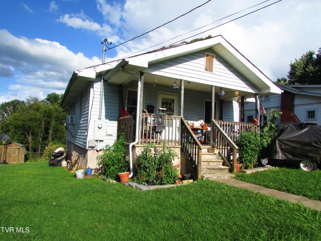 608 South Lynn