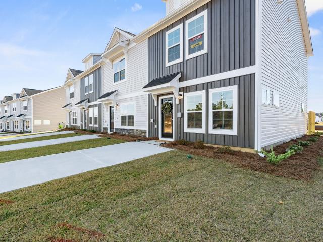 608 Slim Cypress Run