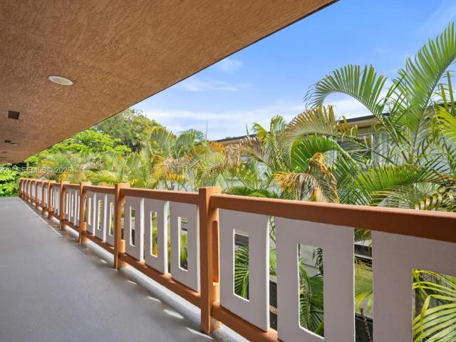 608 SW 16th Ave, Unit 3, Fort Lauderdale, FL 33312 | MLS #A12002