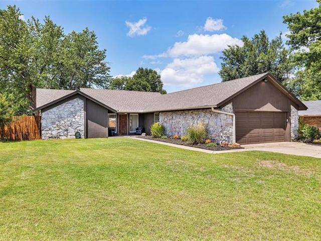608 SW 25th Pl, El Reno, OK 73036