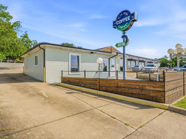 608 SW Big Bend Trail