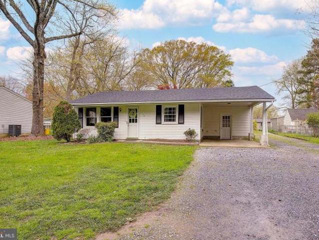 608 Romancoke Rd, Stevensville, MD 21666