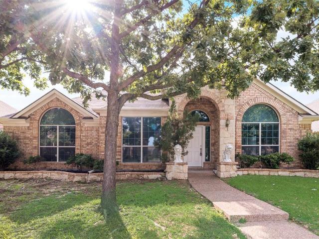 608 Regency Trail