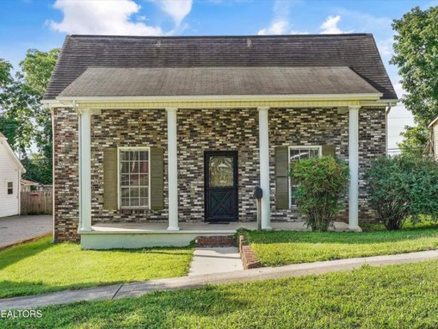 608 W 1st Ave, Lenoir City, TN 37771