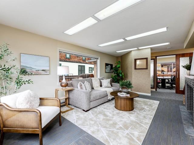 608 W Franklin St