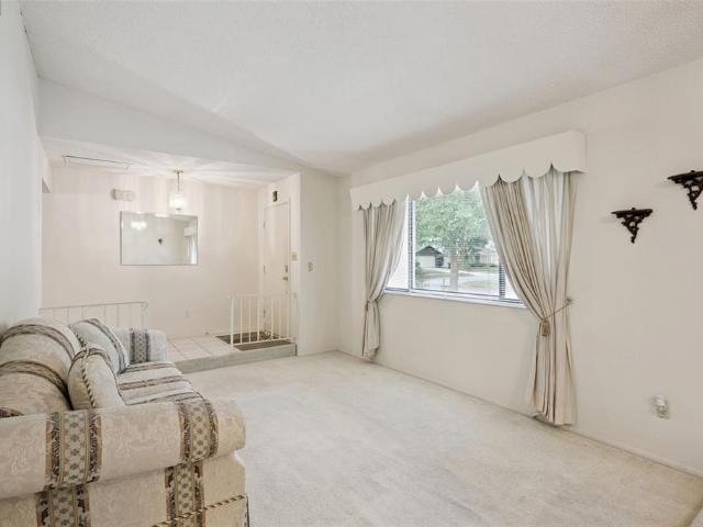 608 Wavecrest Dr, Orlando, FL 32807 | MLS #O6402