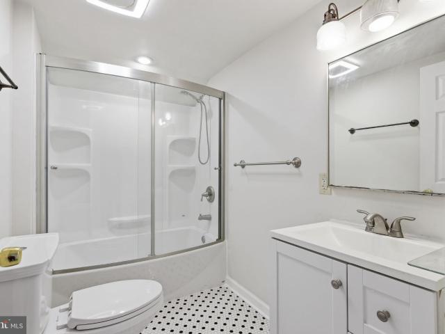 608 Washington Ln, Jenkintown, PA 19046 | MLS #PAMC2171