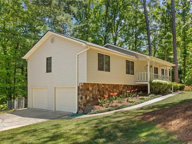 608 Wellington Court