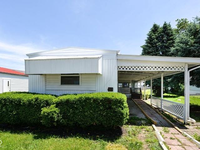 608 White St, Shirley, IN 47384