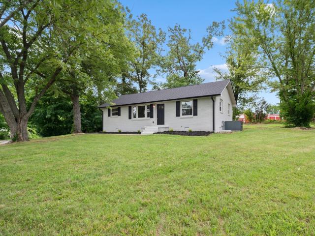 608 Zinnia Dr