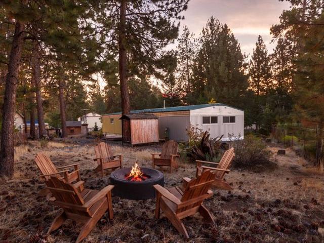 60948 Flint Ln, Bend, OR 97702