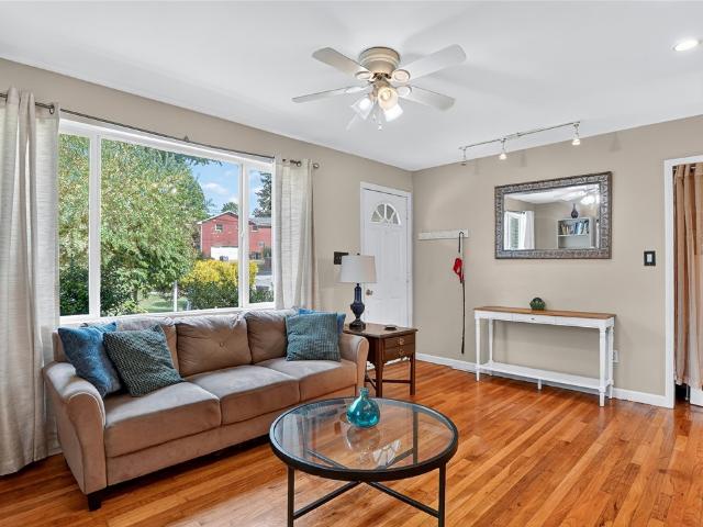 6094 Library Rd