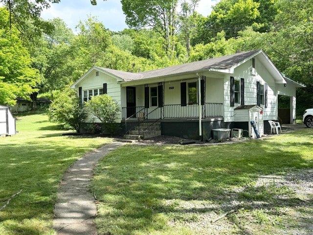 6095 Daniel Boone Dr, Gate City, VA 24258
