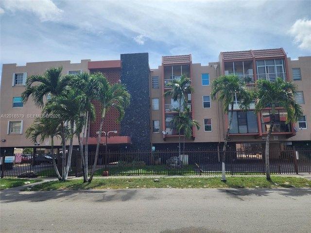 6095 W 19th Ave Apt 205, Hialeah, FL 33012