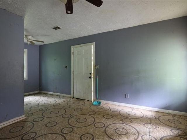 6096 Blackhawk Trl SE, Mableton, GA 30126