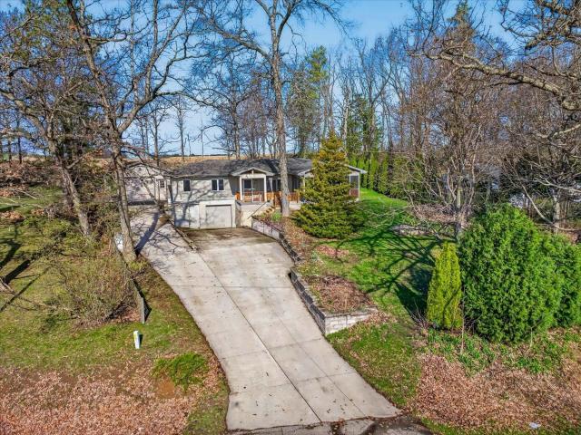 6097 Hellenbrand Rd, Waunakee, WI 53597 | MLS #2020 | Compass