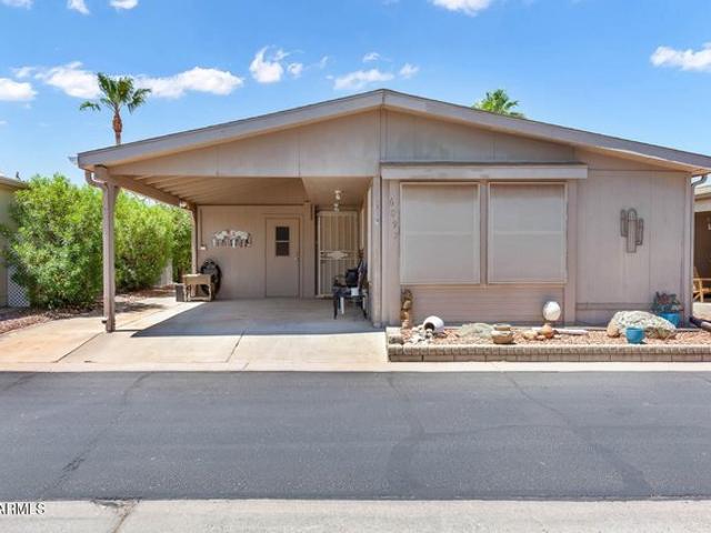 6097 S Pinehurst Dr, Chandler, AZ 85249