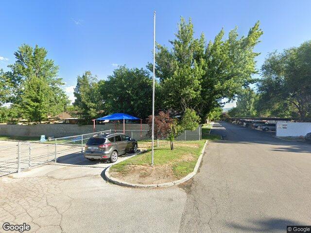 6098 S 2075 E, Holladay, UT 84121