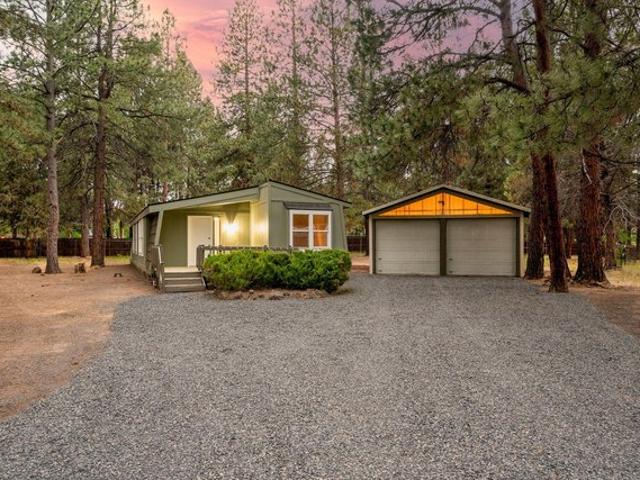 60924 Targee Dr, Bend, OR 97702