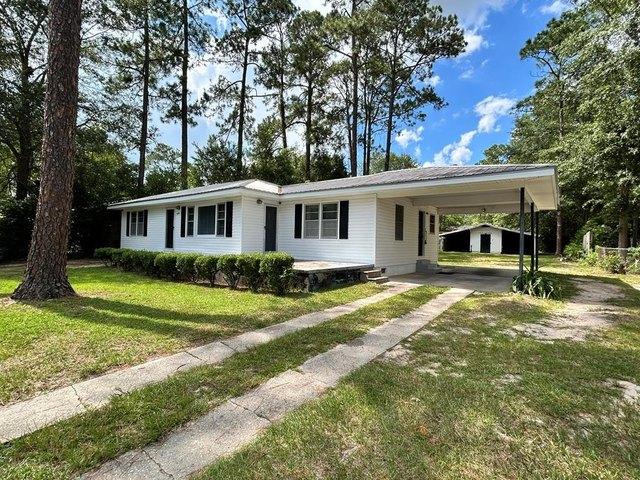 609 12th Ave SE, Moultrie, GA 31768