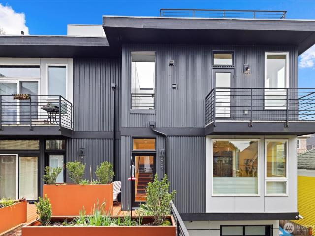 609 15th Ave E, Seattle, WA 98112 | Compass