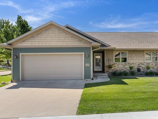 609 4th Ave N, Onalaska, WI 54650