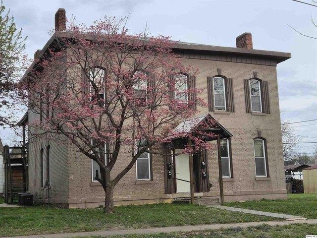 609 611 S 10th St, Quincy, IL 62301