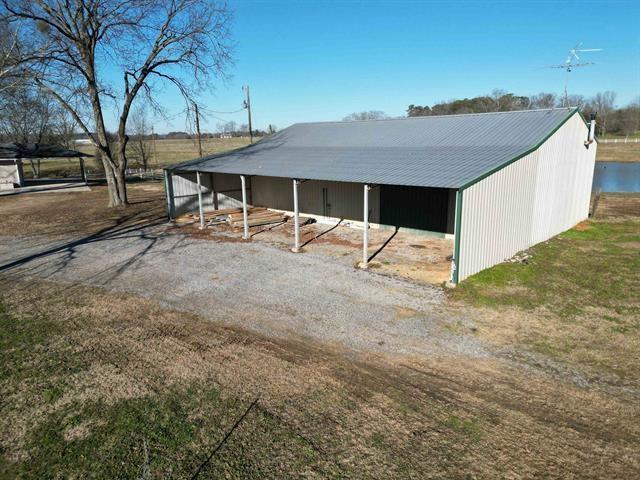 609 Co Rd 643