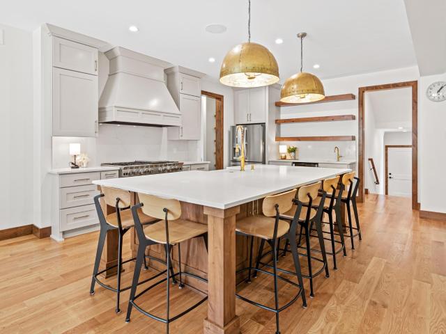 609 Callahan Place