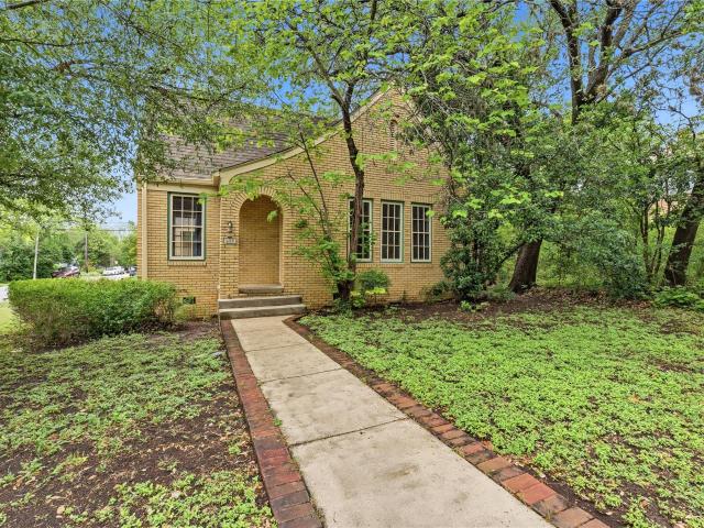 609 Carolyn Ave